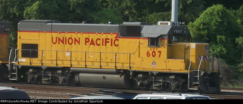 UPY 607, engineer's side